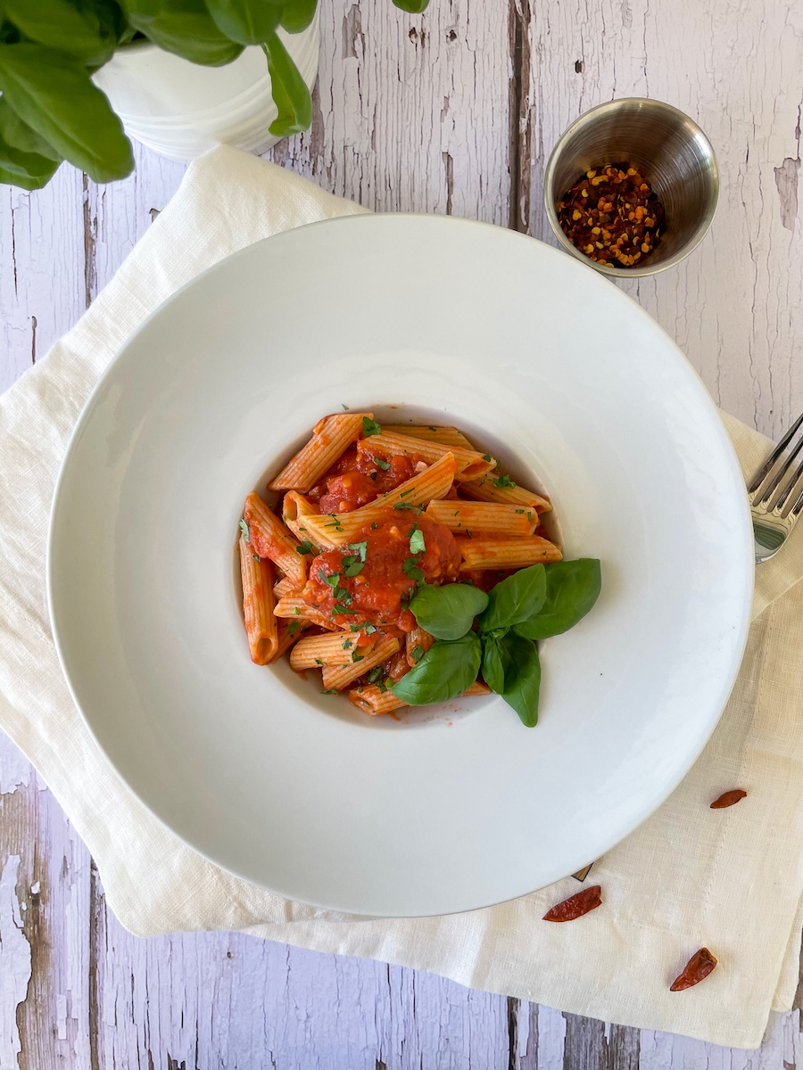 Penne all' Arrabbiata (Pasta with Spicy Tomato Sauce) | Italian Kitchen ...