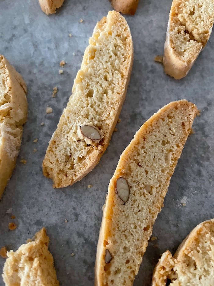 Italian Classic Almond Biscotti recipe (Cantucci) | Italian Kitchen ...